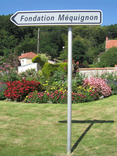 La signalisation verticale pour vos projets en Ile-de-France | JCB ...